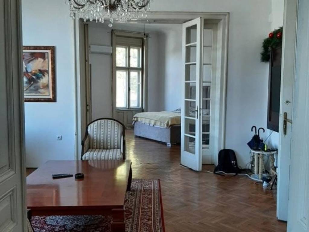Stan Nemanjina, Klinički centar - Kneza Milosa, Beograd