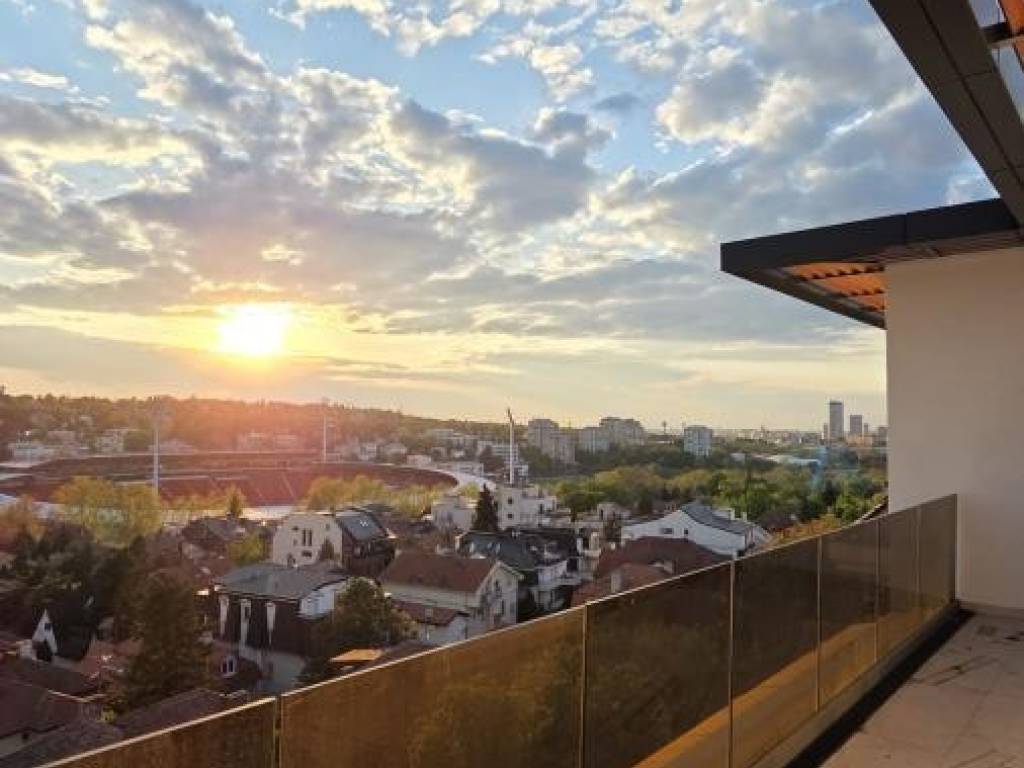 Stan novo, sedmi sprat, Beograd