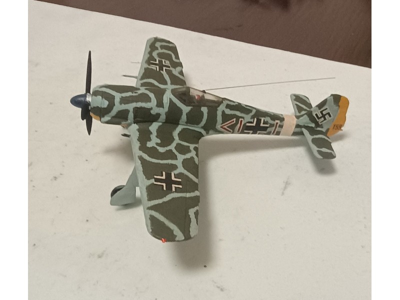 Gotova maketa aviona FW-190 1:72