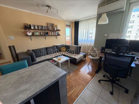Stan,Novi Sad,Bulevar Patrijarha Pavla,kv: 41.00