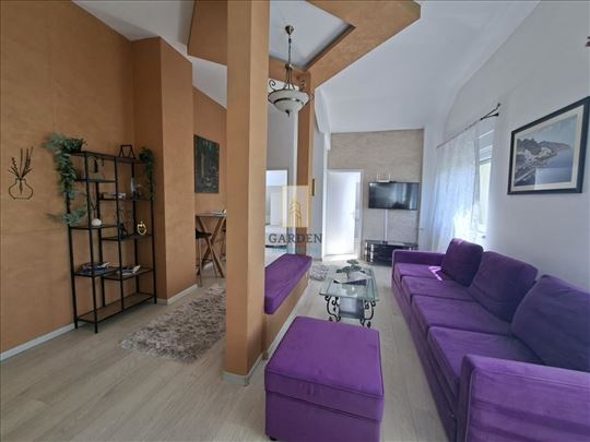 Komforan stan 100m2 Mirijevo
