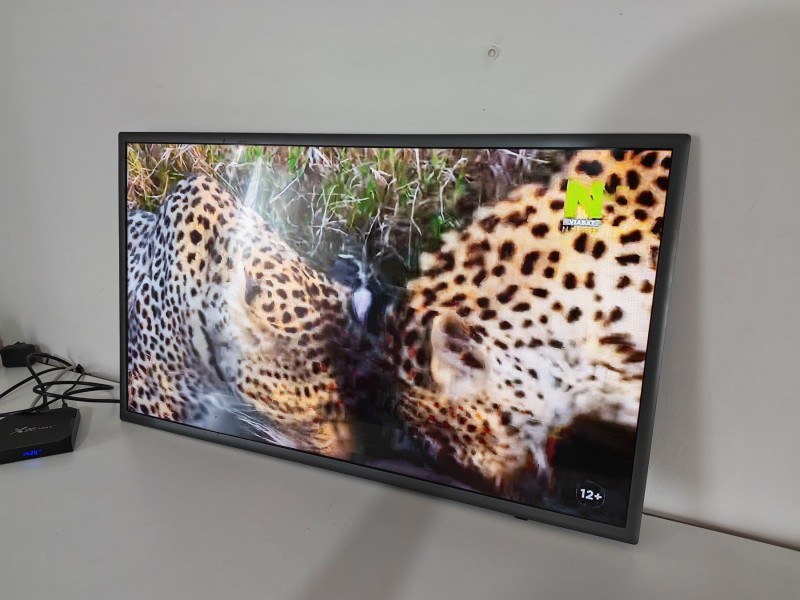 samsung 32" UE32K5505AK full hd smart