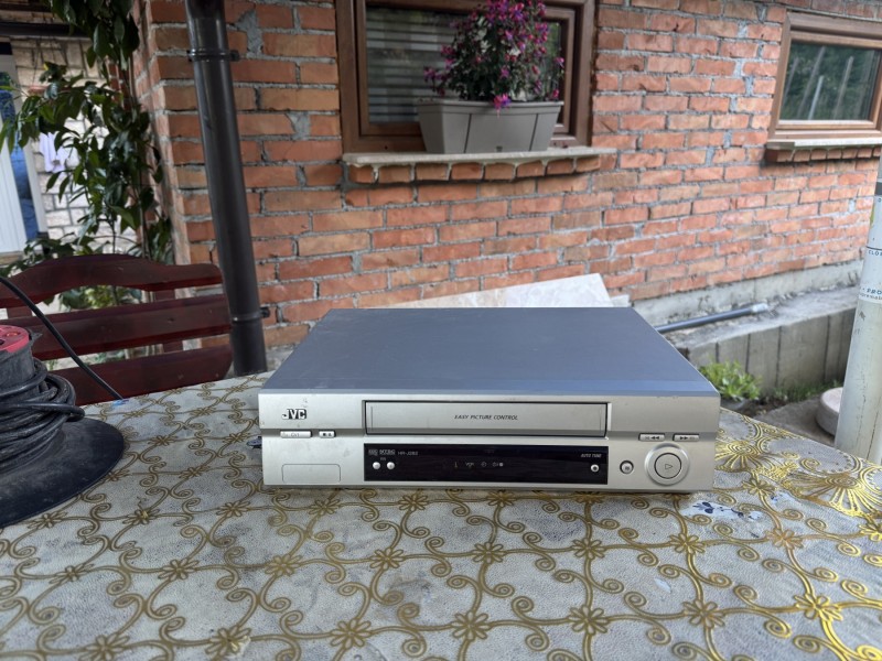 JVC HR-J282 vhs video rekorder