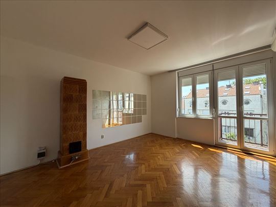 Adaptibilan stan sa dve terase na Dorćolu, 68m2