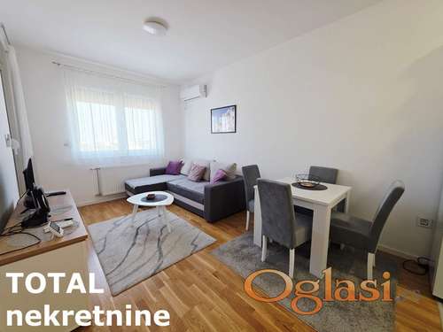 NOVI SAD - CENTAR - 38m2 - 400 evra