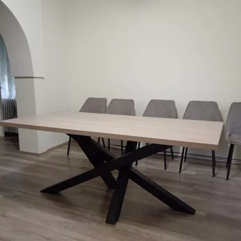 TRPEZARIJSKI STO - MODEL 5