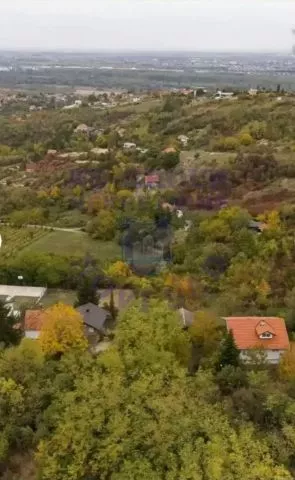 PRODAJE SE PLAC U NAJELITNIJEM DELU RAKOVCA