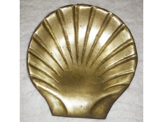 Mesingana pepeljara Skoljka