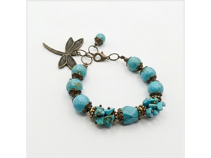 Tirkizni haulit (Howlite)