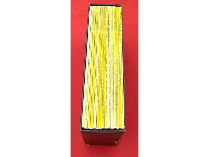 National Geographic 15 Brojeva u orginalnoj kutiji