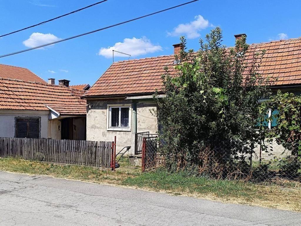 Samostalna porodična kuća Loznica, Loznica