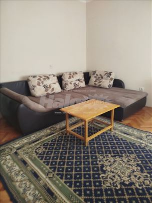 Garsonjera na Karaburmi