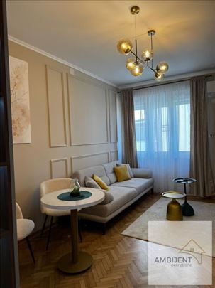 Stari Grad elegantna garsonjera sa izdvojenom spav