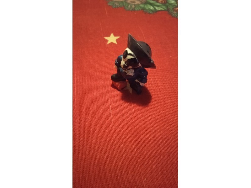 Kinder figurica Pirat