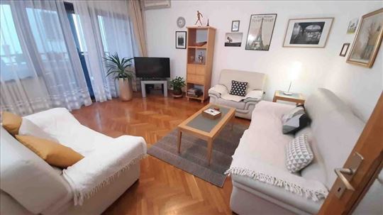 Jevrema Grujića,3.0,renoviran,od 8.jula useljiv ID