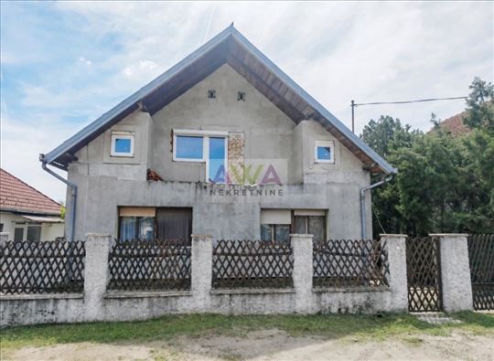 Sombor – Gornja Varoš. Kuća 174m2 sa nezavršenim p