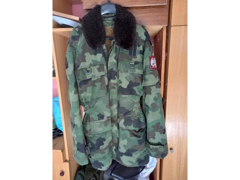 VETROVKA M - 93, VELIČINA 8, TAMNIJA ŠARA!