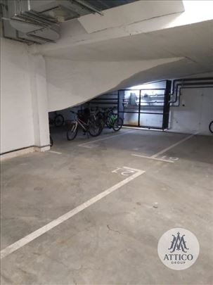 Garažna mesta 12m² na Telepu – 25.000e uključena a
