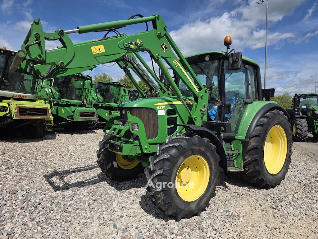 John Deere 6330 traktor točkaš