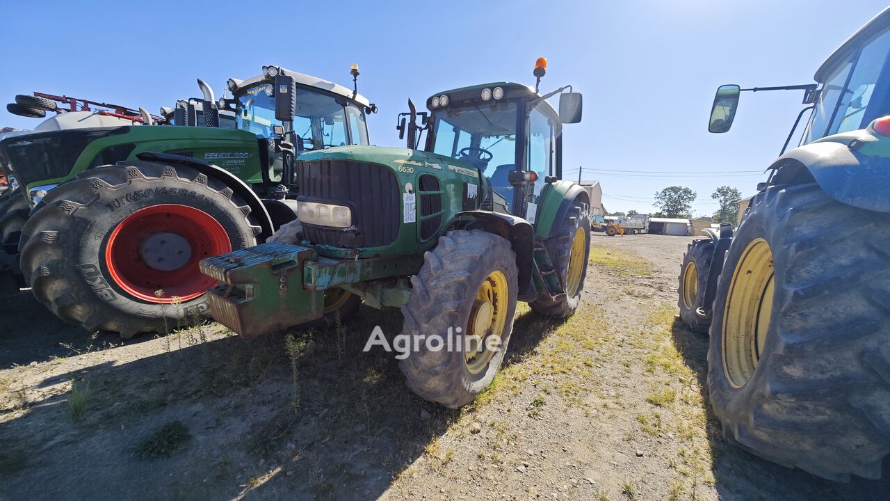John Deere 6630 traktor točkaš