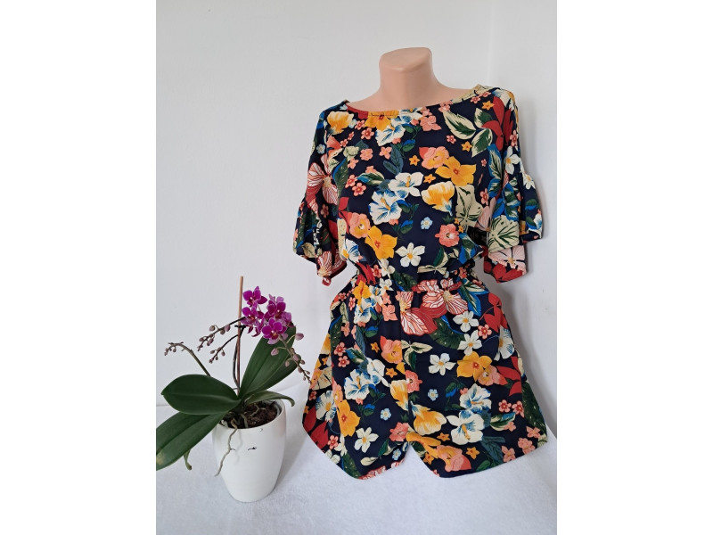 AMISU floral kratki kombinezon vel 34