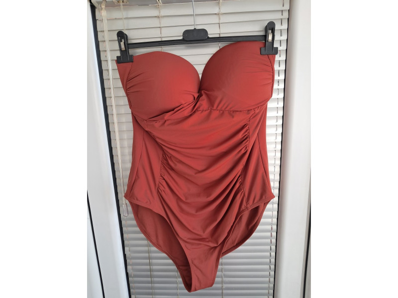 PRIMARK jednodelni braon kupaci vel 46