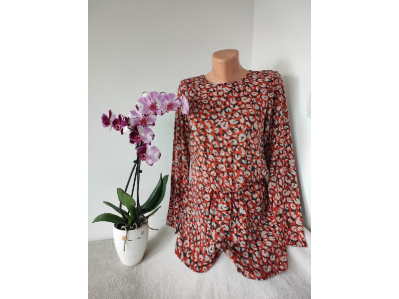 H&M viskozni kombinezon vel 34
