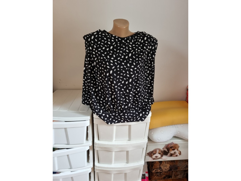 Next tufnasta bluza M
