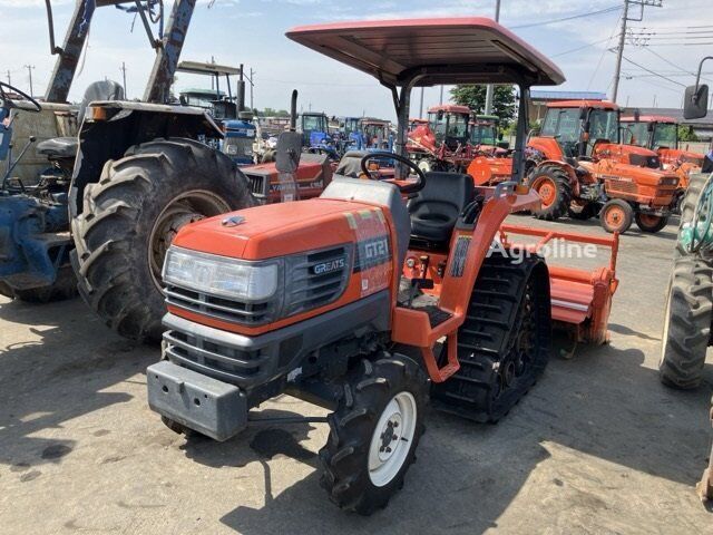 Kubota TRACTOR(Kubota) mototraktor