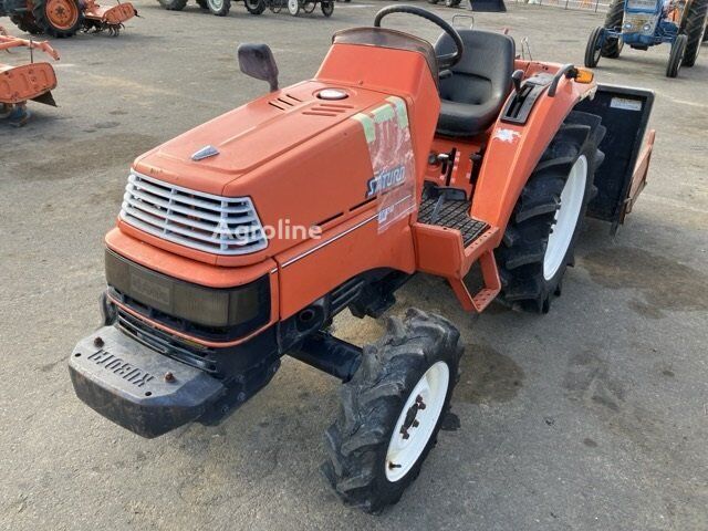 Kubota TRACTOR(Kubota) mototraktor