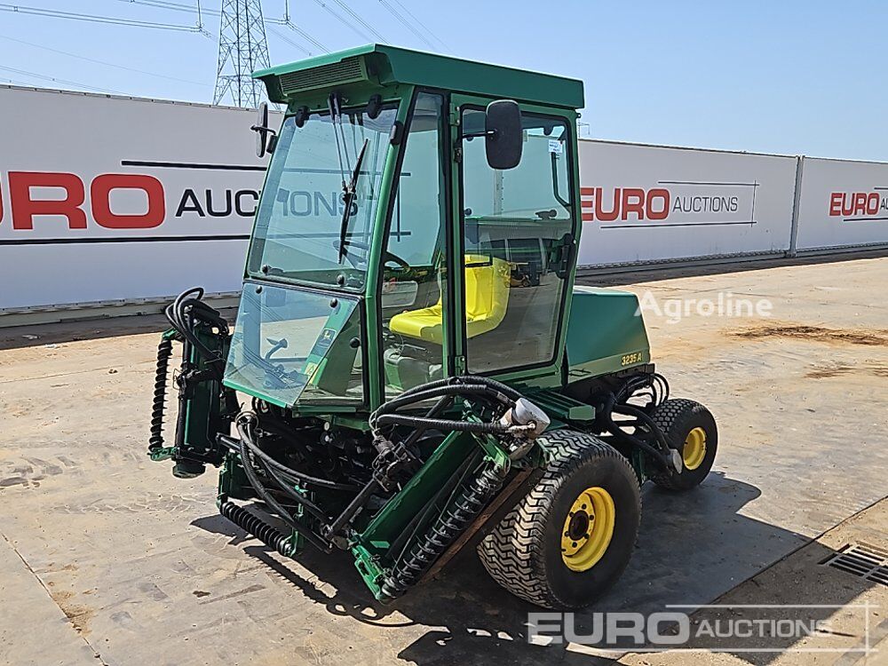 Prodaje se John Deere 3235A traktor kosilica na aukciji