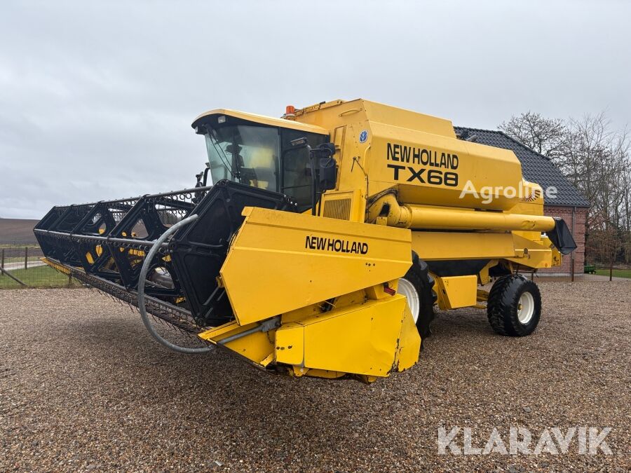 Prodaje se New Holland TX66/TX68 kombajn za žito na aukciji