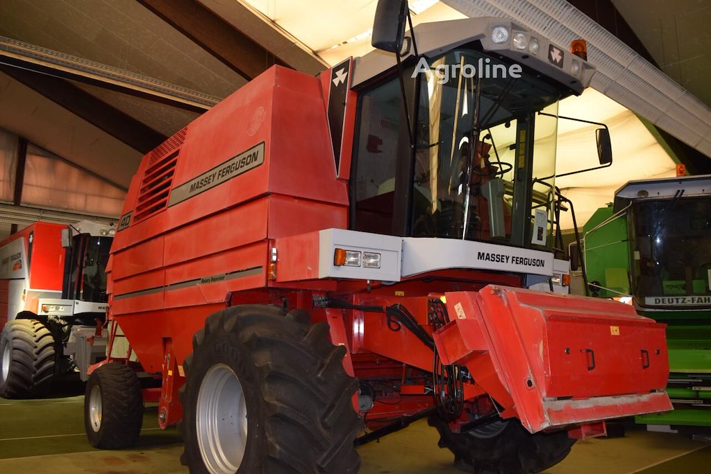 Massey Ferguson MF 40 RS kombajn za žito