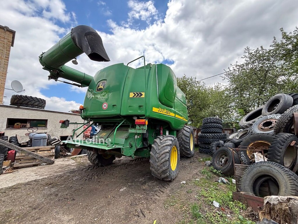 Prodaje se John Deere 9880 I STS kombajn za žito na aukciji