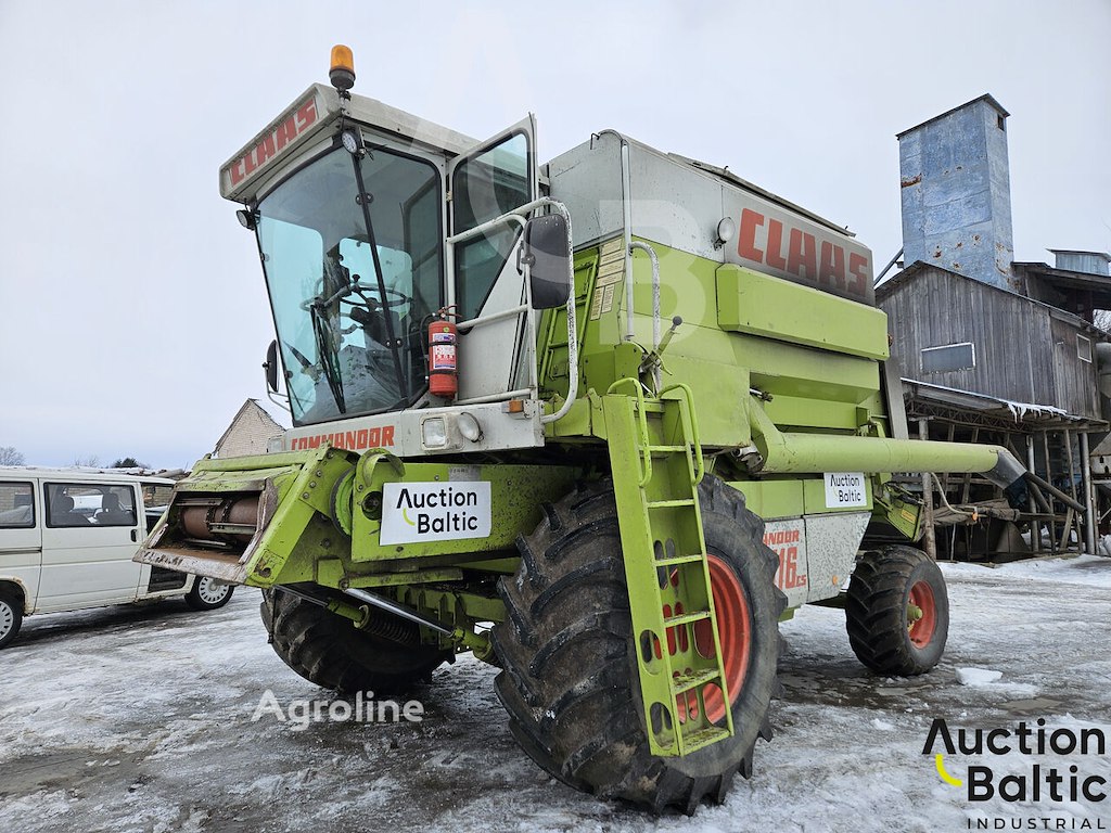 Prodaje se Claas Comandor 116CS kombajn za žito na aukciji