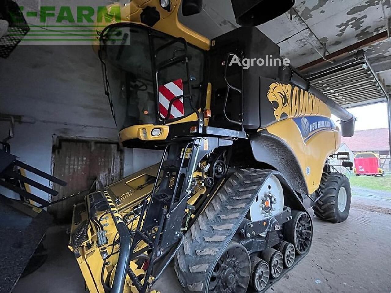 New Holland CR 9080 RT kombajn za žito