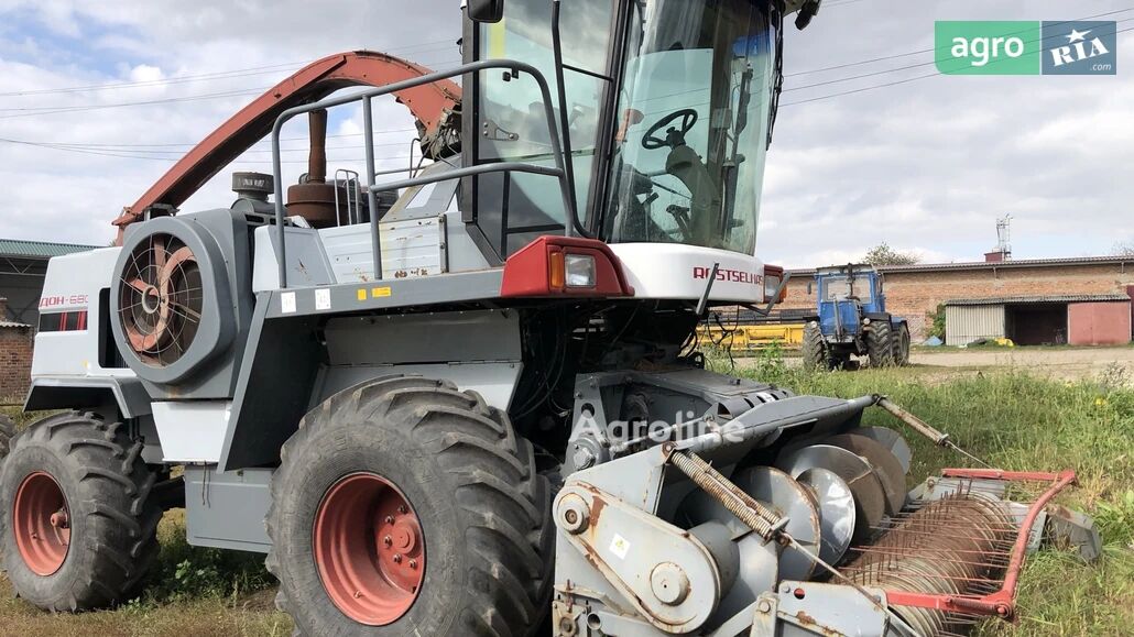 Rostselmash Don 680 krmni kombajn