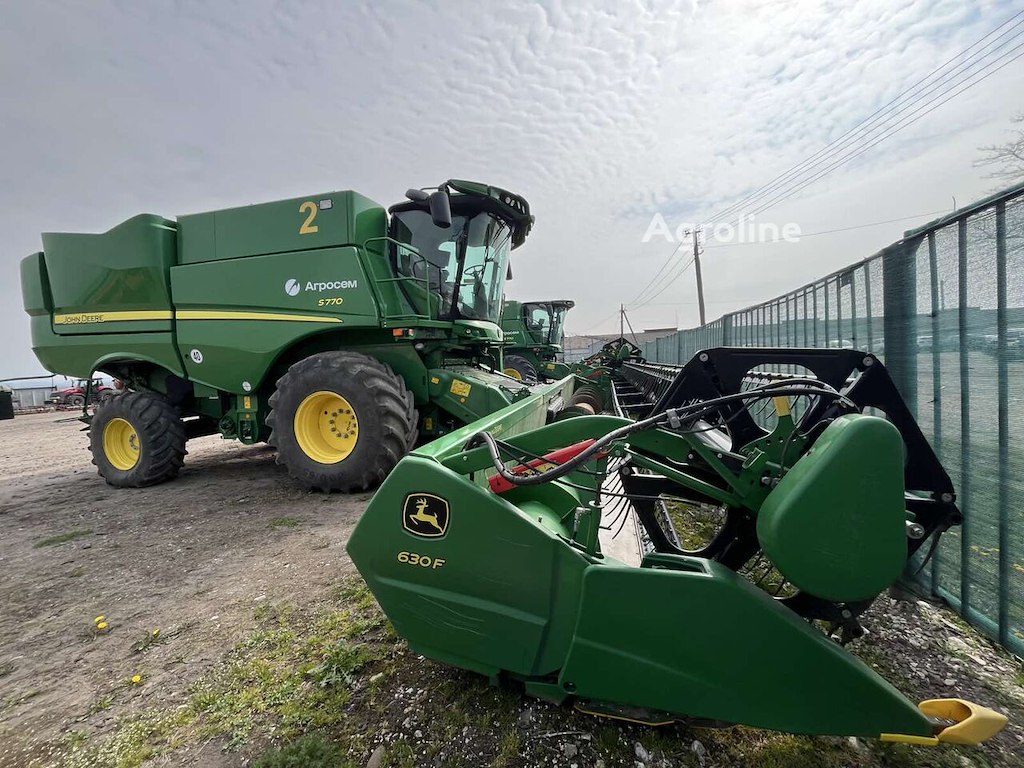 John Deere 630F adapter za žito