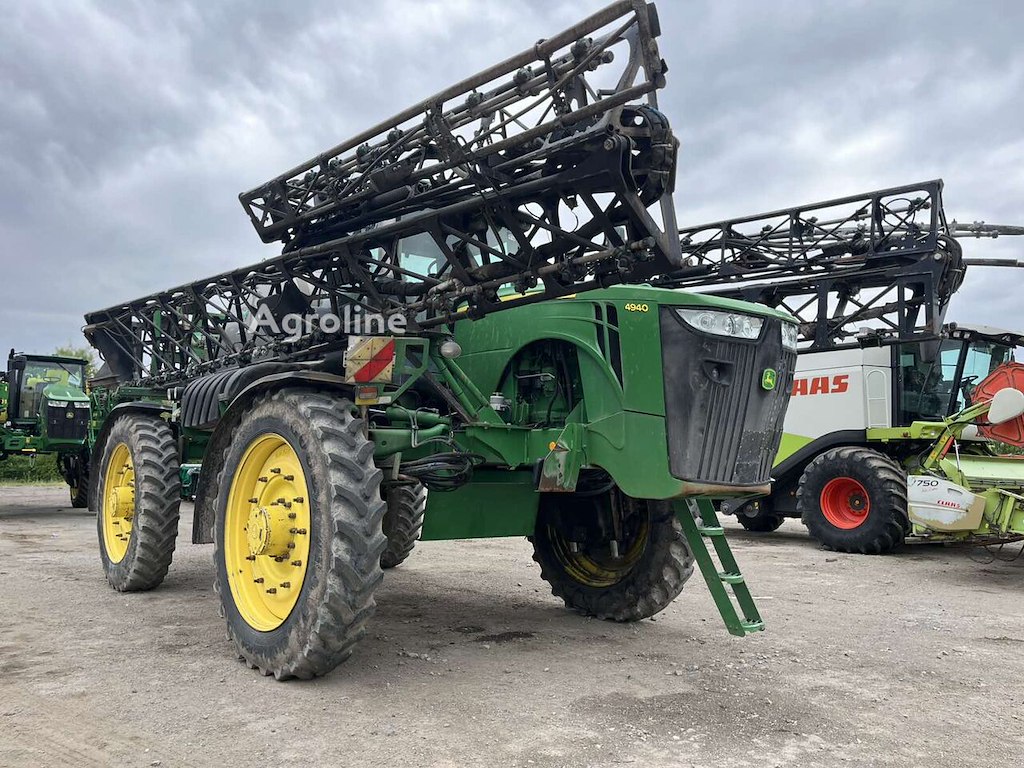 John Deere 4940 samohodna prskalica