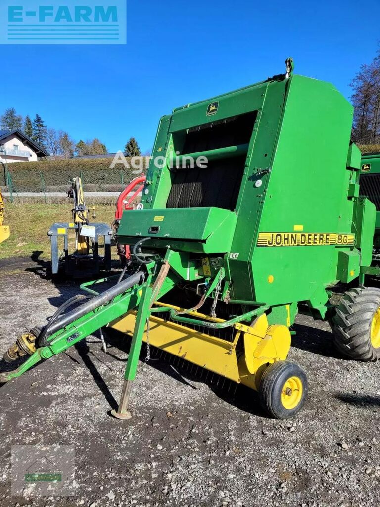 John Deere 580 balirka za četvrtaste bale