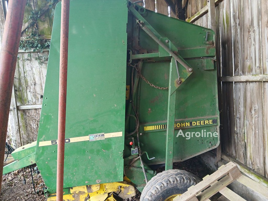 John Deere 550 balirka za okrugle bale