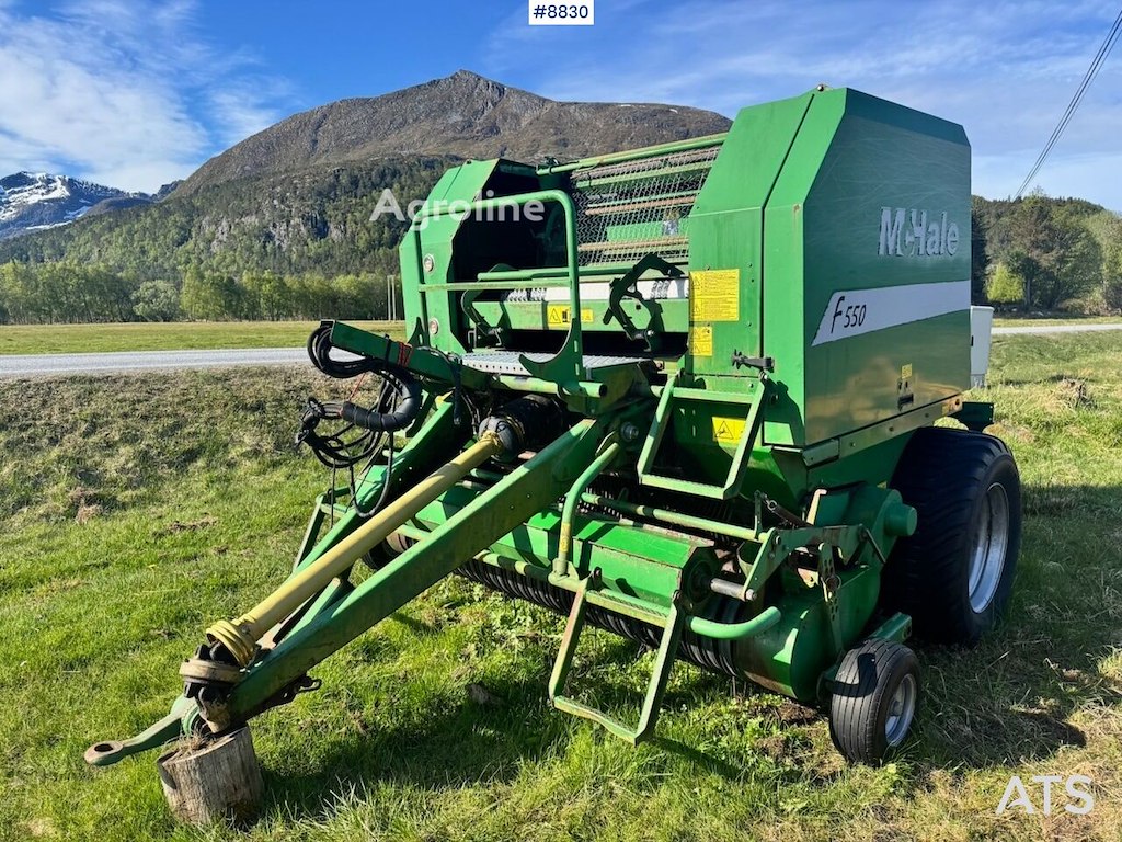 McHale F550 balirka za okrugle bale