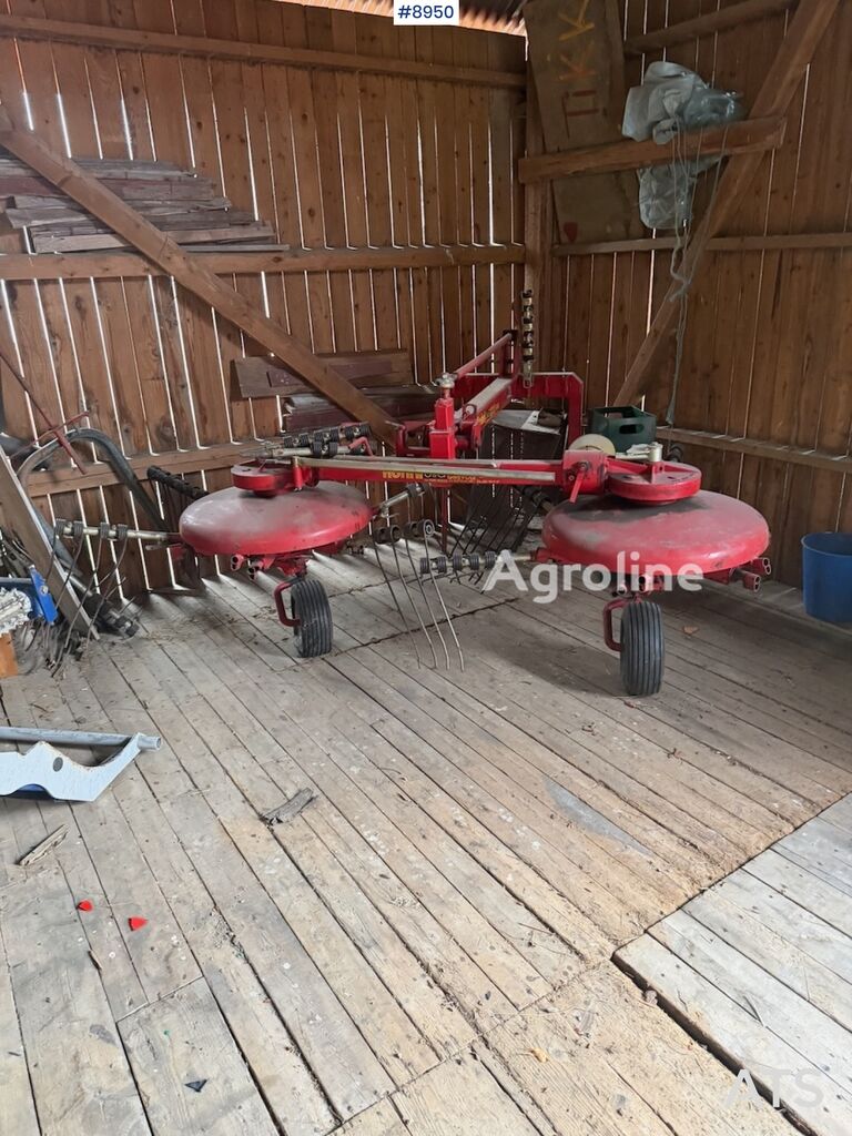 Fiorini U&G Girevole S450 prevrtač sena