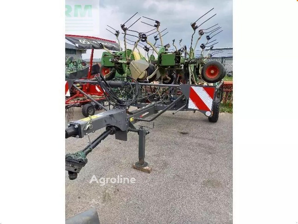 Fendt twister 13010 t prevrtač sena