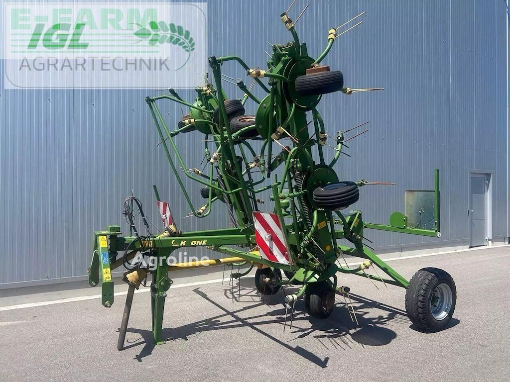 Krone KWT 8.82/8 prevrtač sena