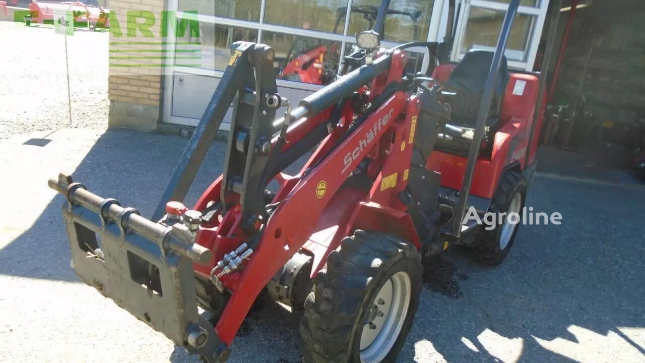 Schäffer 2428 slt poljoprivredni utovarivač