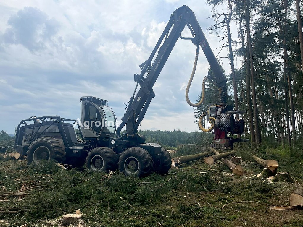 Logset 10H harvester