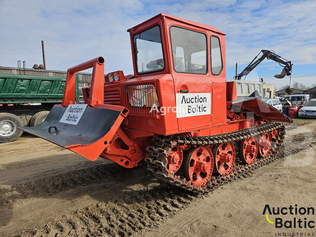 Prodaje se TDT-55A forvarder na aukciji
