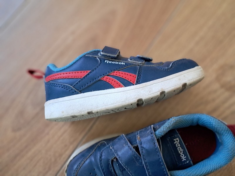 Teget Reebok patike