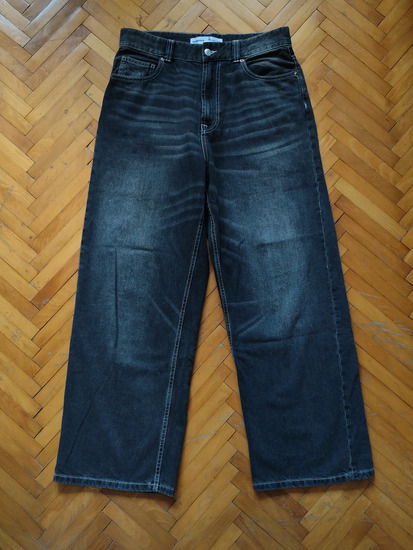 Brutalne sive Bershka bagy farmerke y2k streetwear